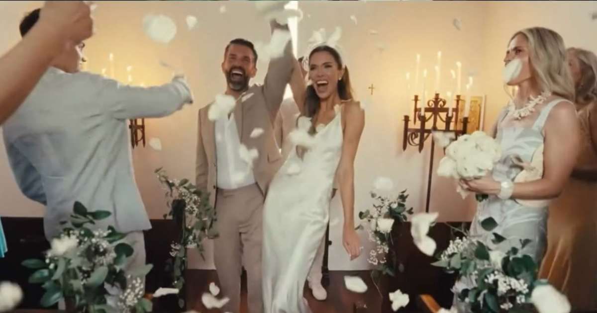 Donald Trump Jr offers intimate look at Bahamas wedding with Bettina ...