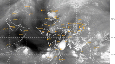 Delhi-NCR to get fierce rain tonight. Will it bring a winter-like chill?