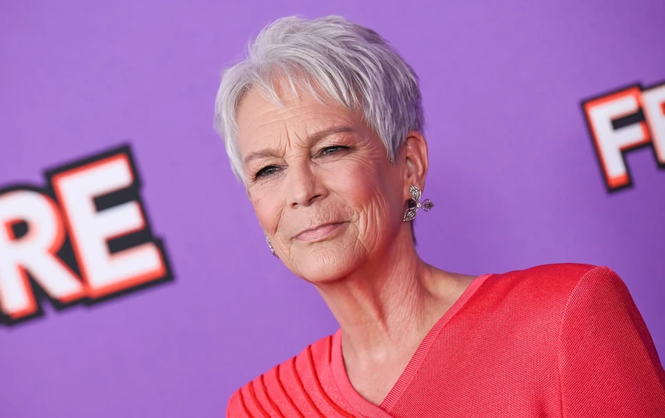 Jamie Lee Curtis mourns sister Kelly Curtis, dead at 69