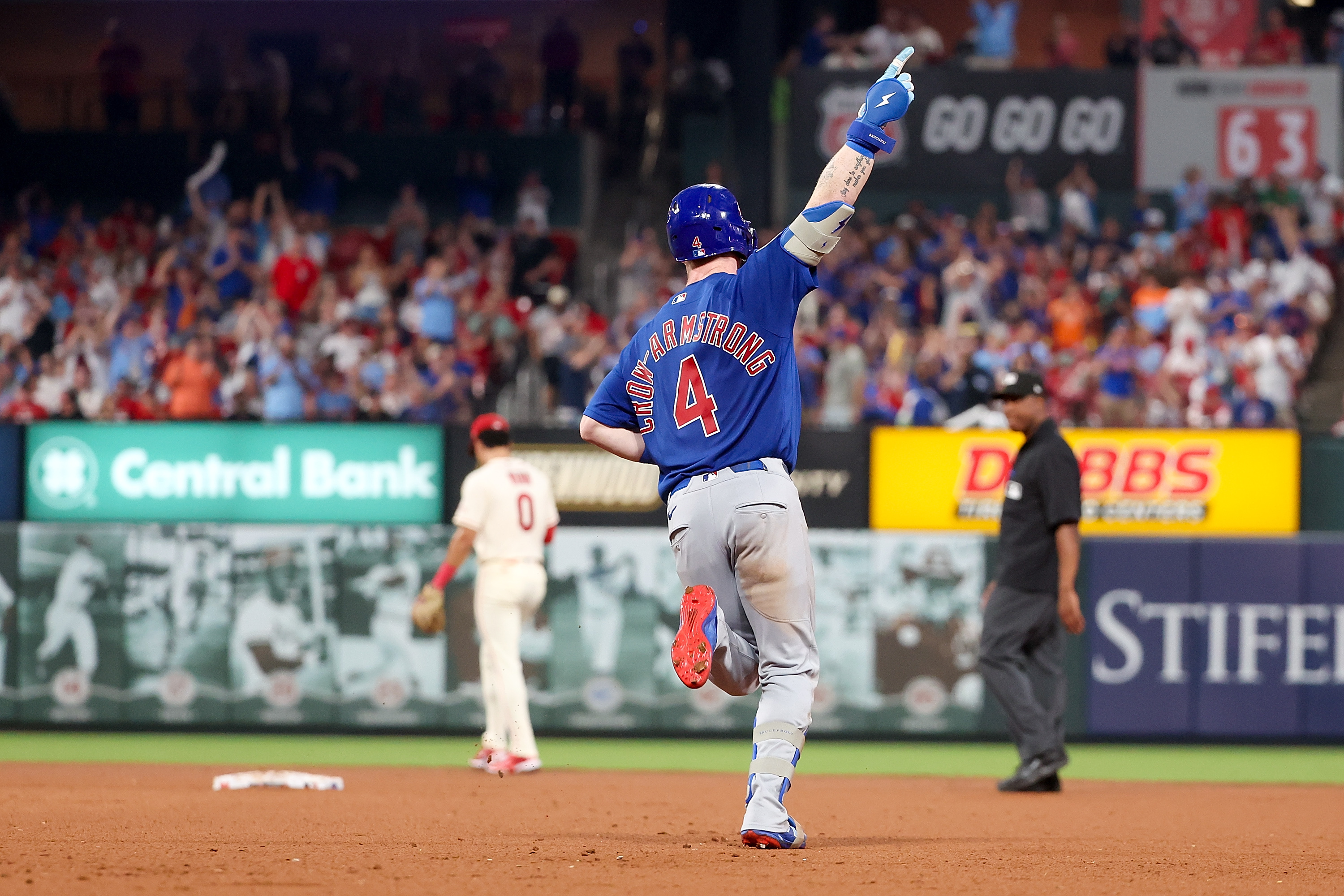 Crow-Armstrong pega jonrón y suma 4 hits en triunfo de Cachorros 6-1 ...