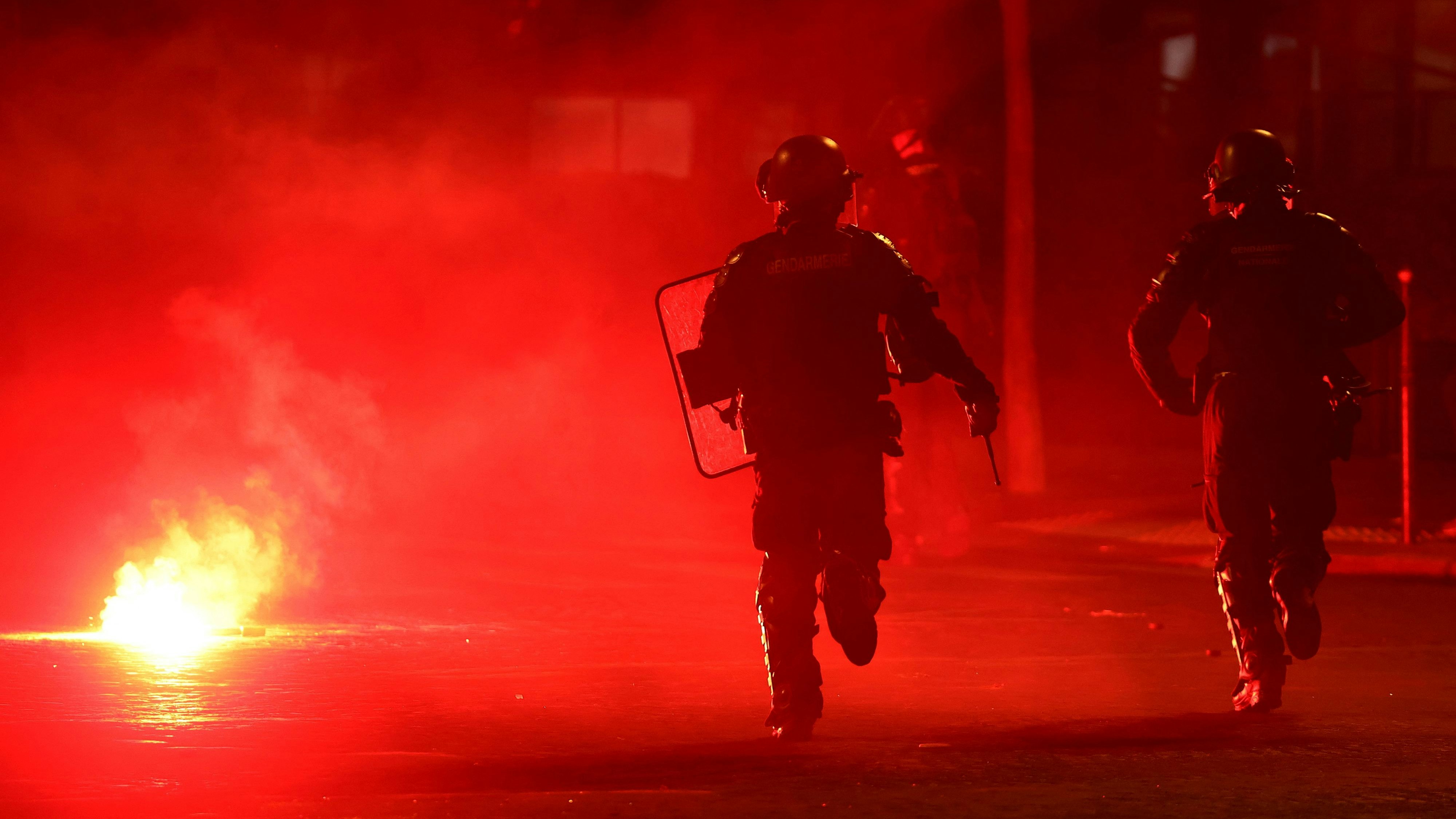 Eskalation in Paris – 400 Festnahmen nach Final-Sieg
