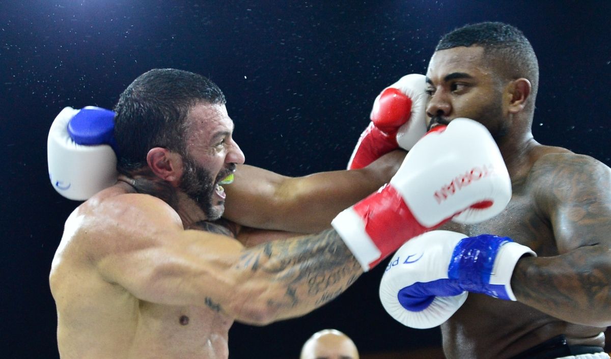Fight Music Show 8: Davi Brito é noca...