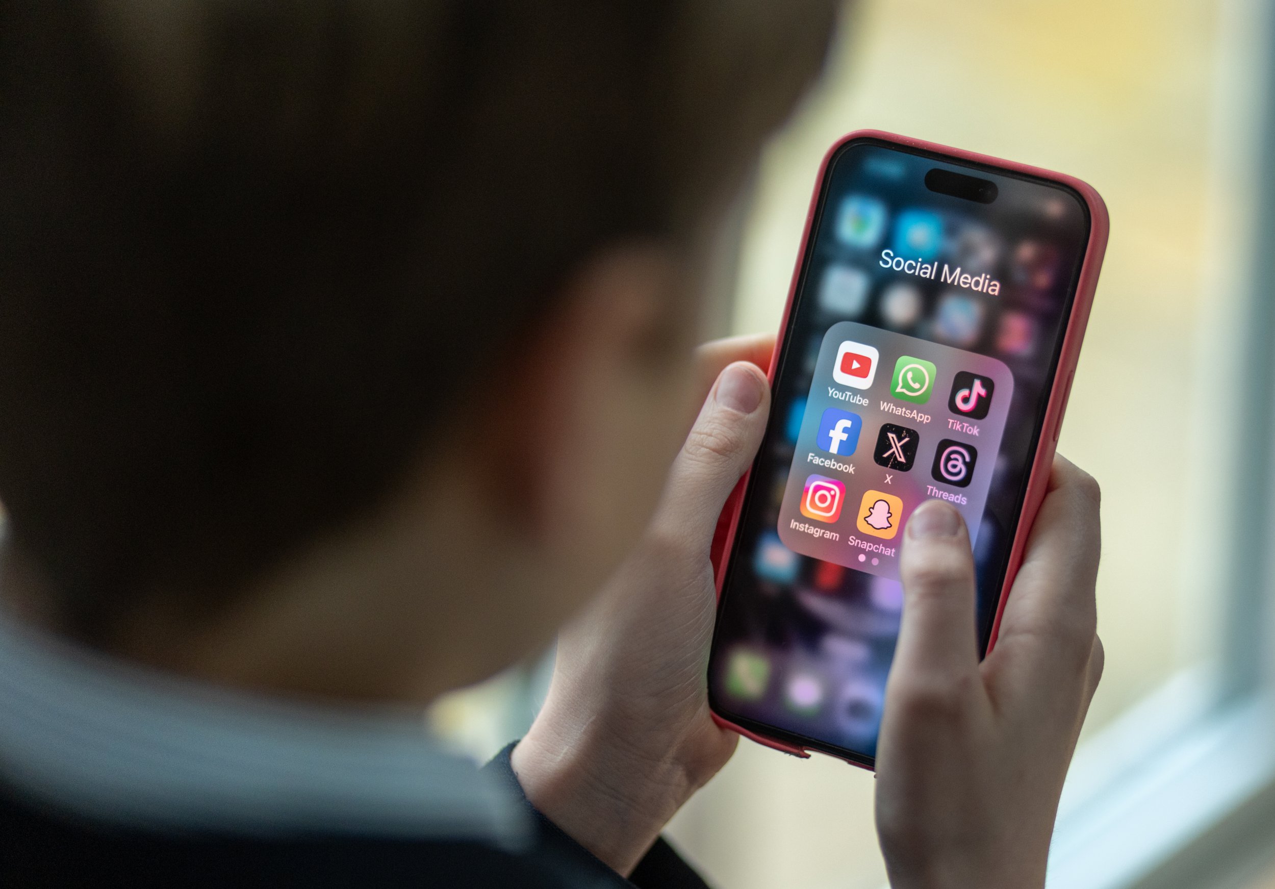 Nine in 10 parents back a social media ban – but could Britain make it ...