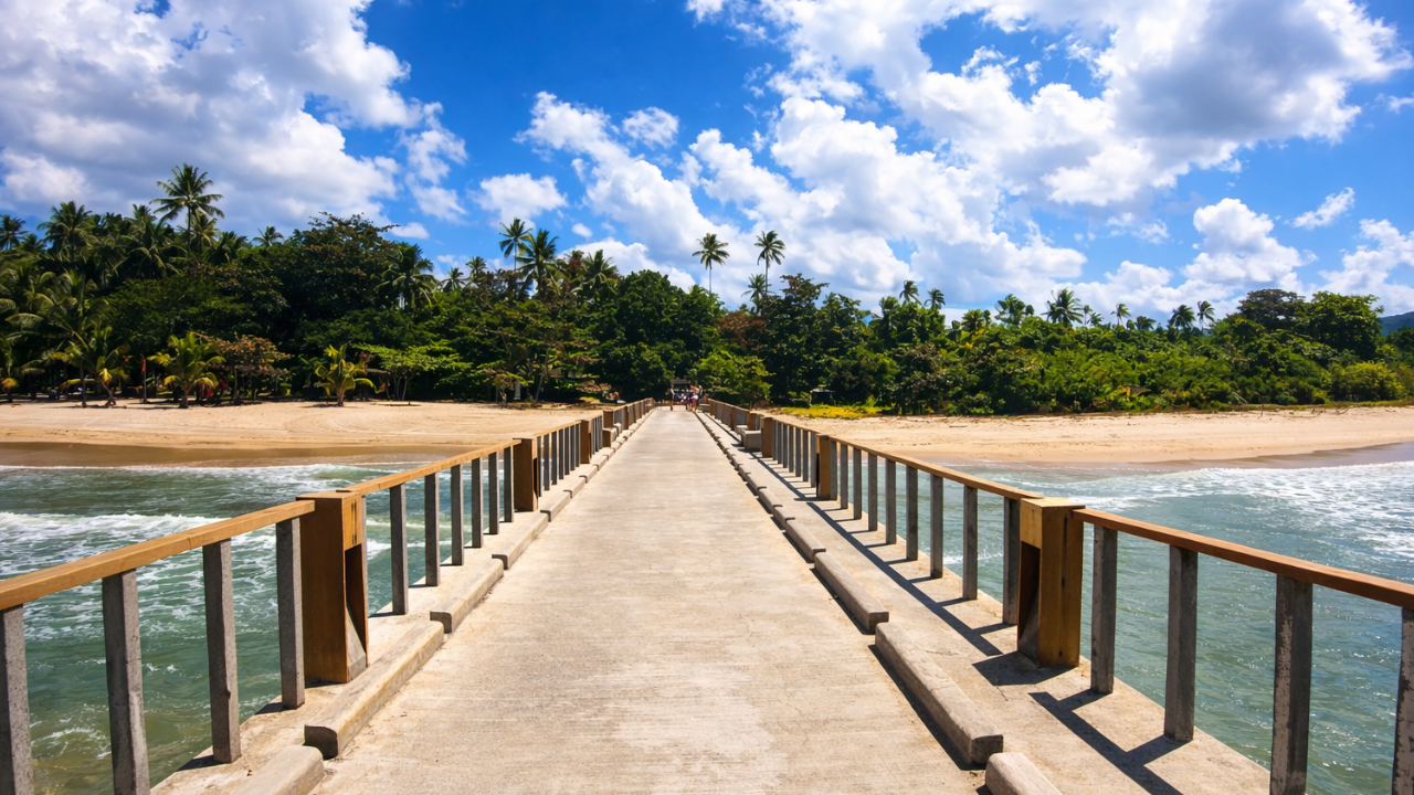 Lio Beach walking tour in El Nido Palawan (4K)