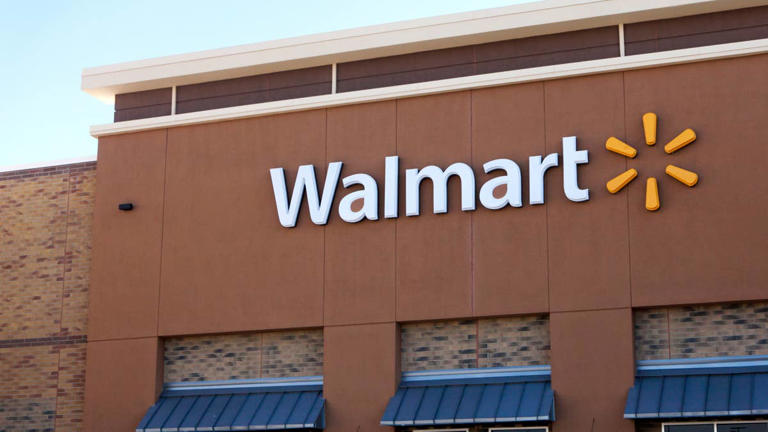 Walmart's scalloped raised garden bed allows you to grow herbs, flowers ...