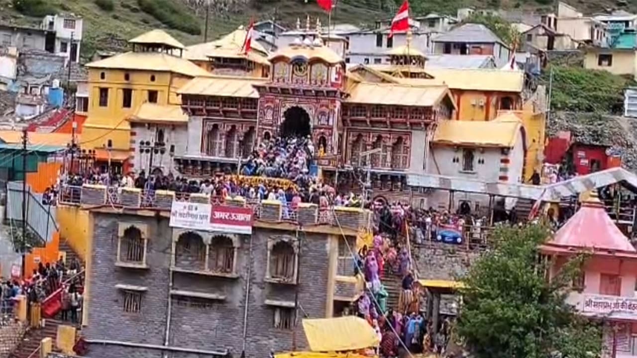 Uttarakhand: Rain brings relief from heat in Badrinath, Joshimath