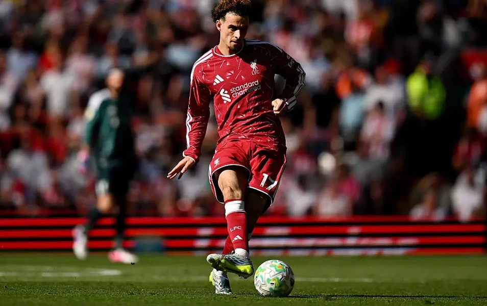 Curtis Jones may stay at Liverpool after Slot exit
