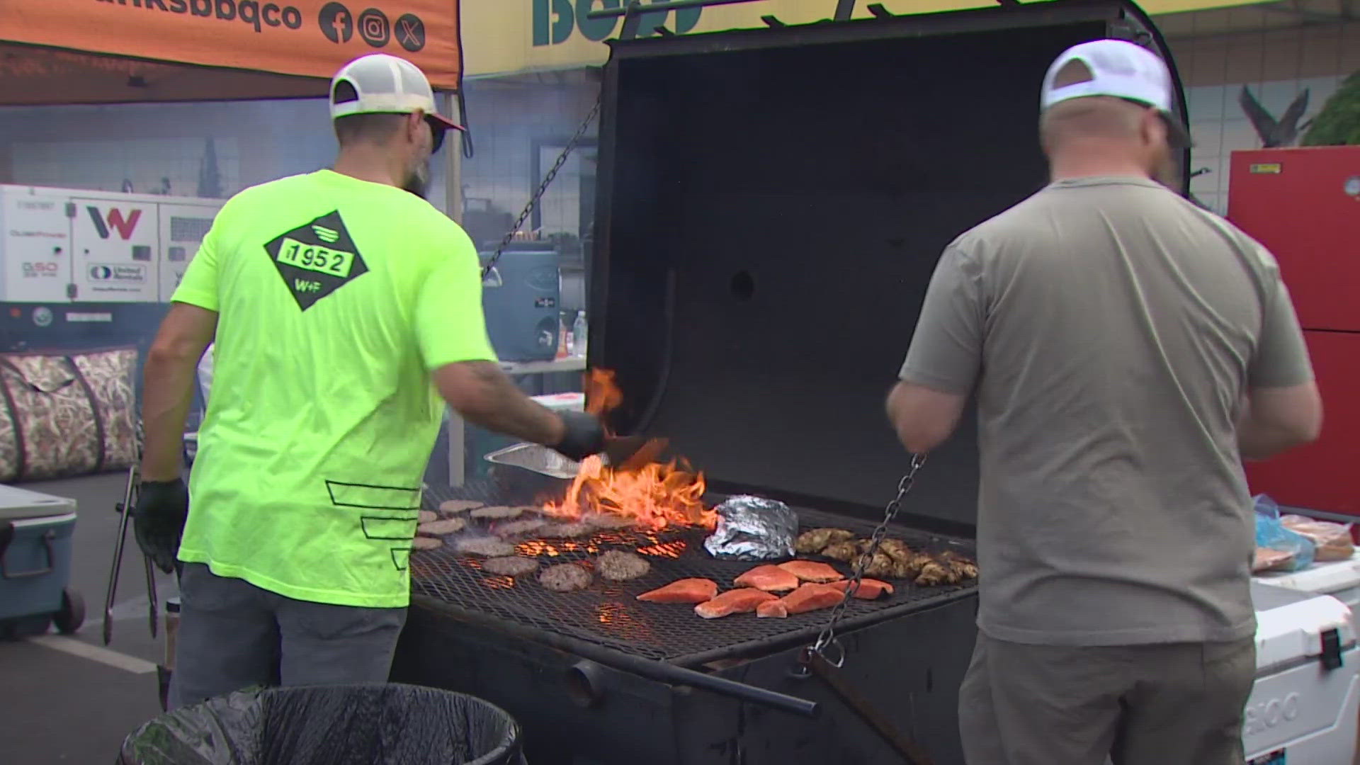 'I need to cook': Cowlitz County residents BBQ in honor of Longview tragedy