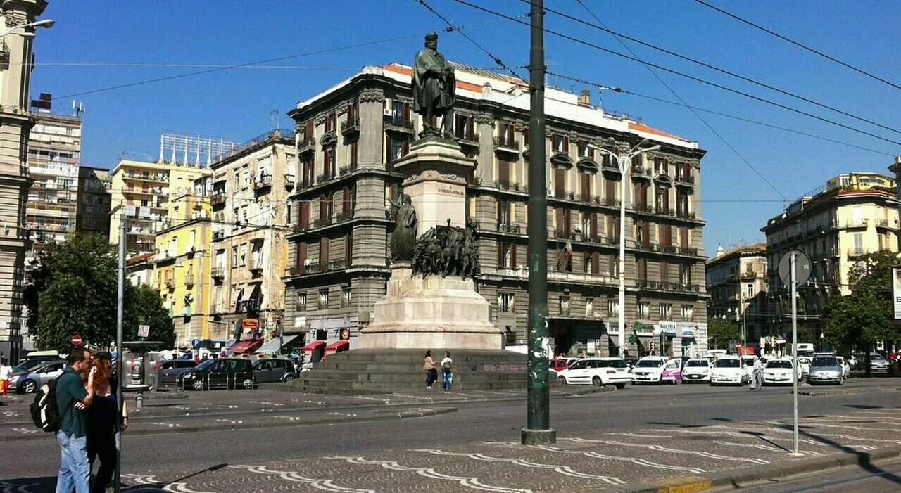Napoli, rapina donna in Corso Garibaldi: arrestato 19enne
