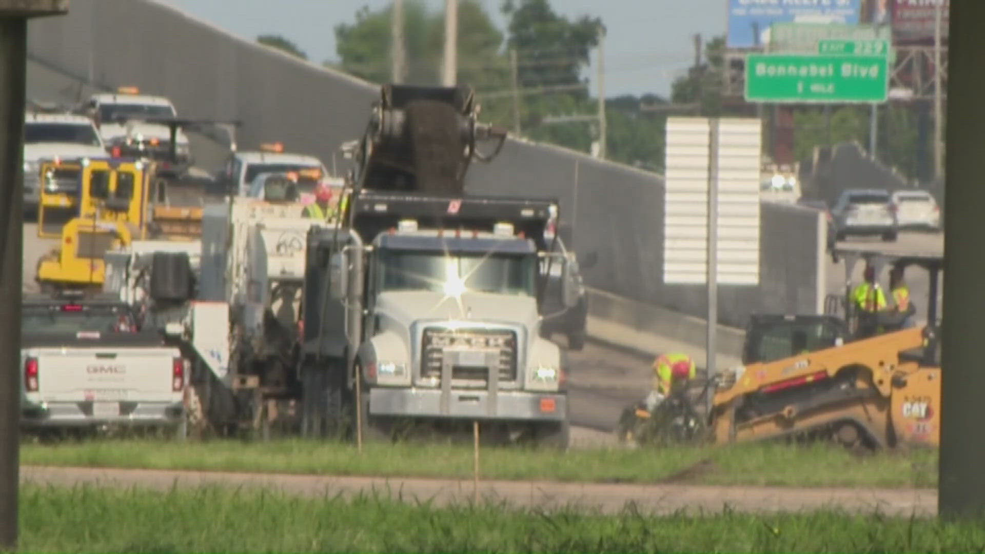 Traffic delays in New Orleans due to I-610 closure