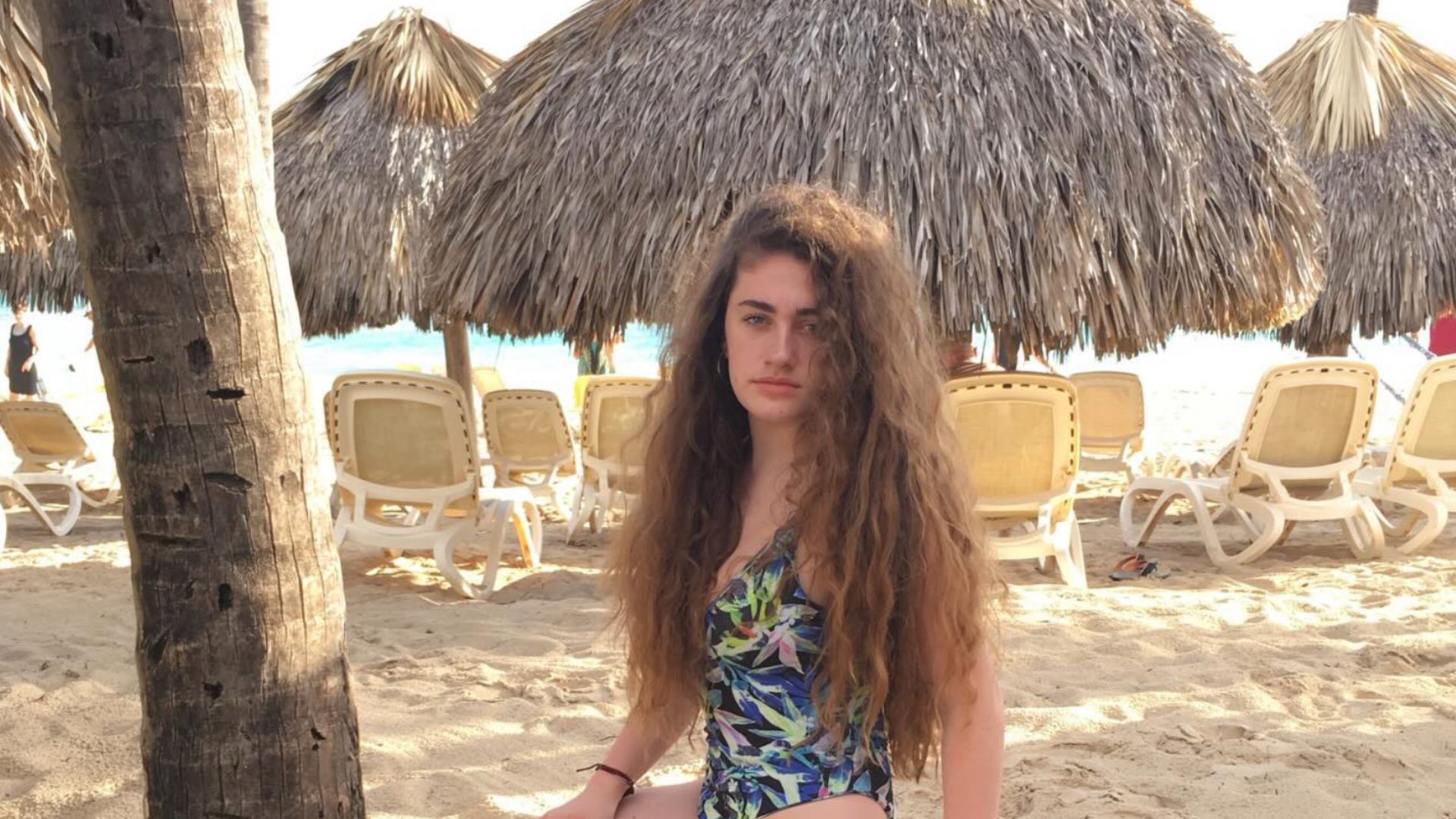 Actrice Rachel Sennott doorbreekt de stilte over de druk die acne met ...