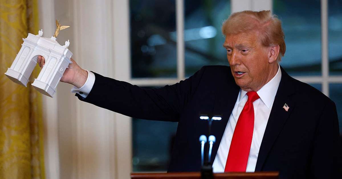 Trump says planned DC arch will be like a 'larger version' of Paris ...