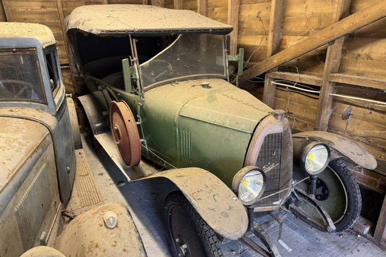 Rare pre-war classic cars found in Cambridgeshire barn sell for £110,000