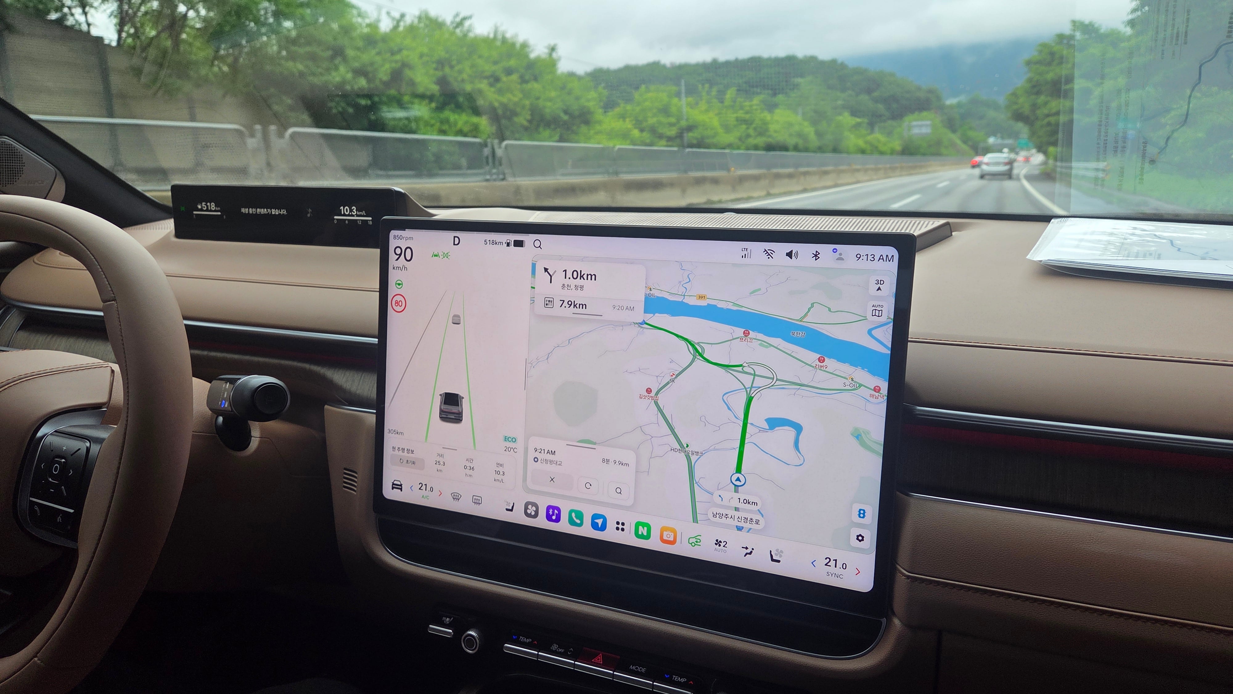 Hyundai's Gleo AI adjusts climate control via voice commands