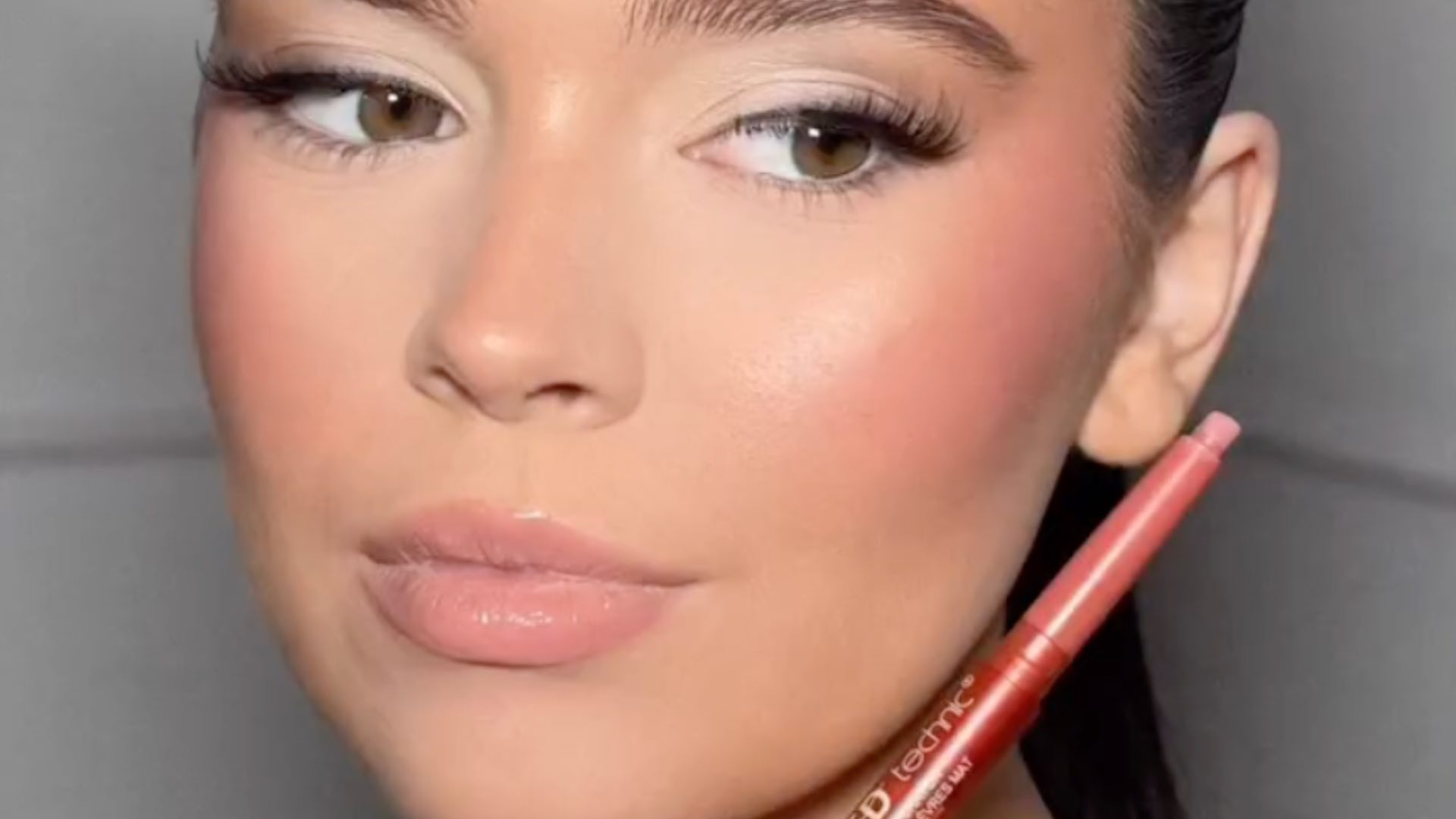Soft focus lips are becoming the new beauty obsession of 2026