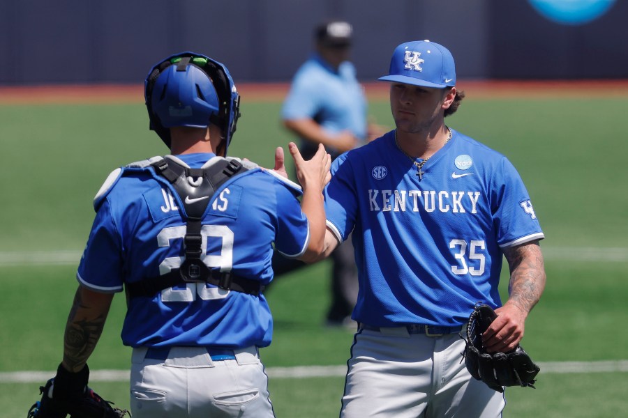 Kentucky baseball rallies past West Virginia in Morgantown Regional