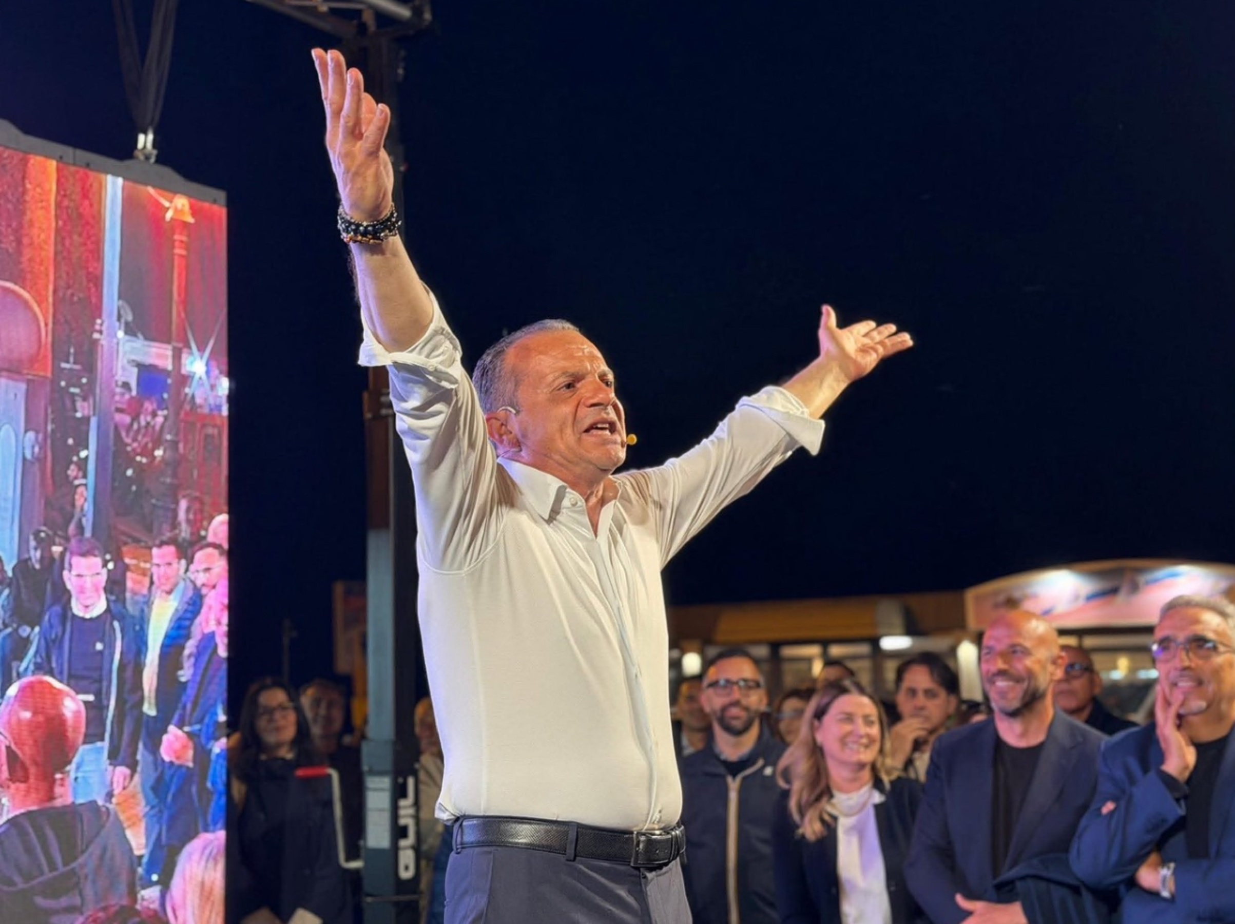 La sconfitta di Salvo Puccio a Giardini Naxos, Cateno De Luca ...