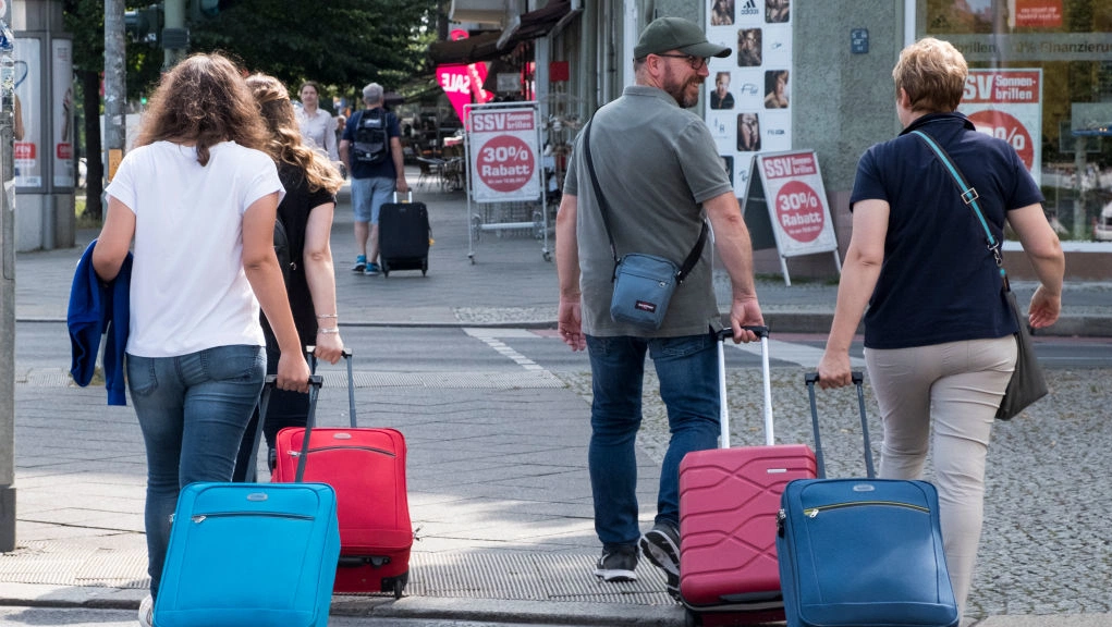 15 common travel mistakes Americans make in Europe