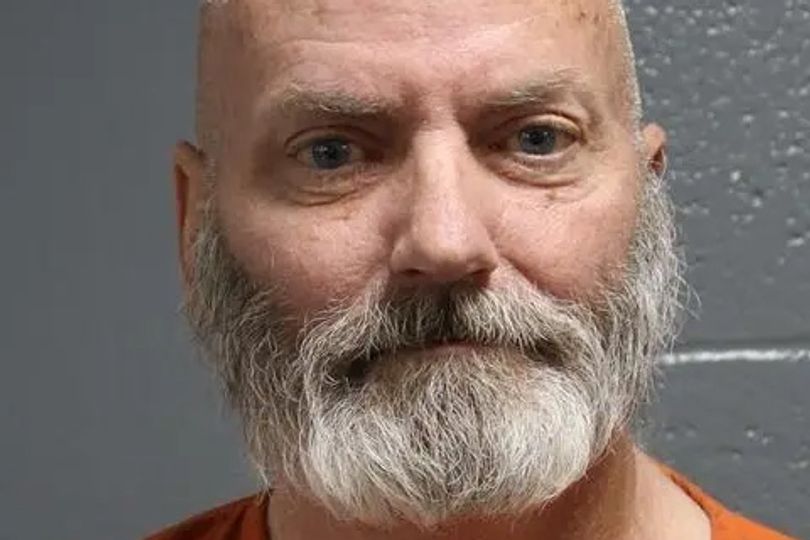 Oklahoma homeowner discovers suspected squatter in bed with woman ...