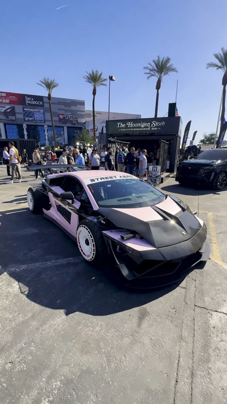 Massive turbo Lamborghini Gallardo steals the show