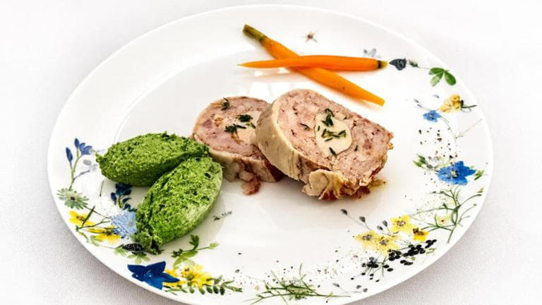 Il pranzo della domenica alla Dogana del buon gusto, dove si celebra la ...
