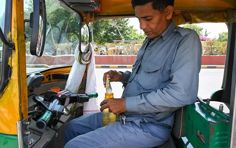 Viral taxi AC hack sparks safety concerns amid heatwave