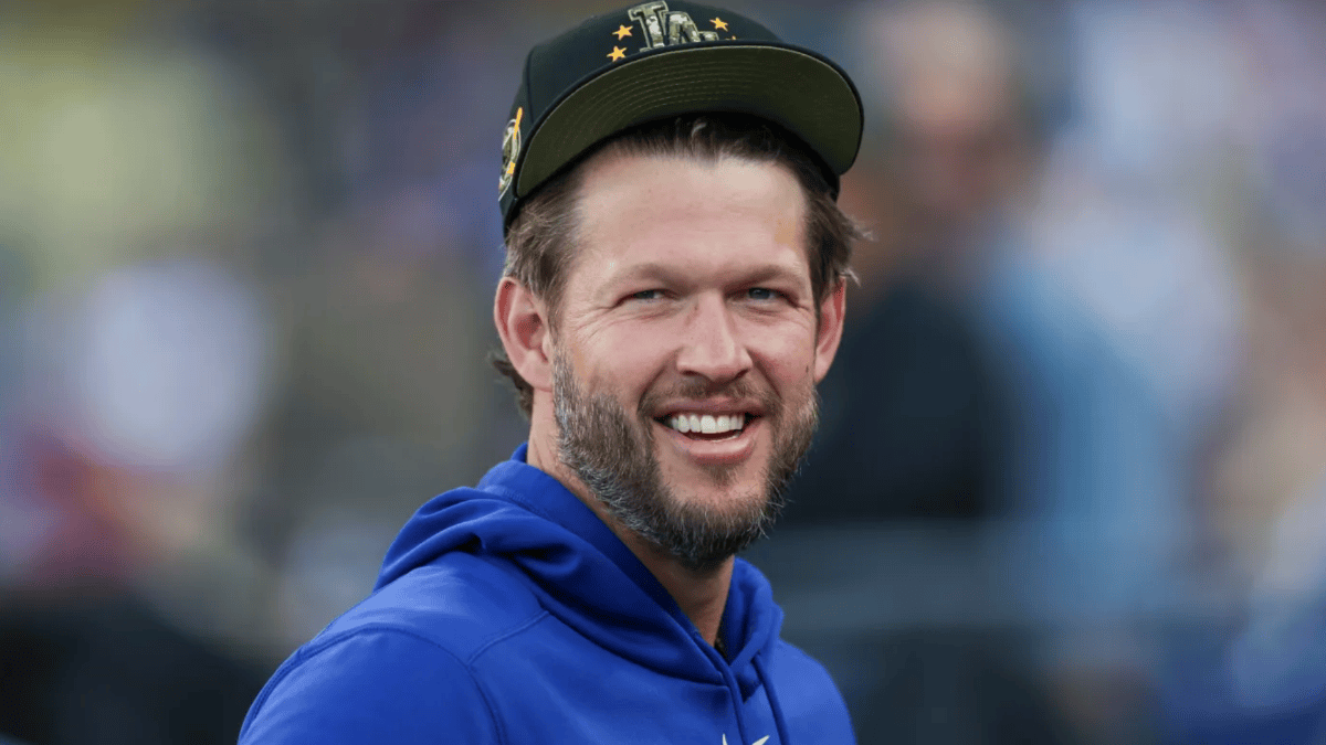 MLB: The ultimate fan? Dodgers legend makes heartwarming return to LA ...