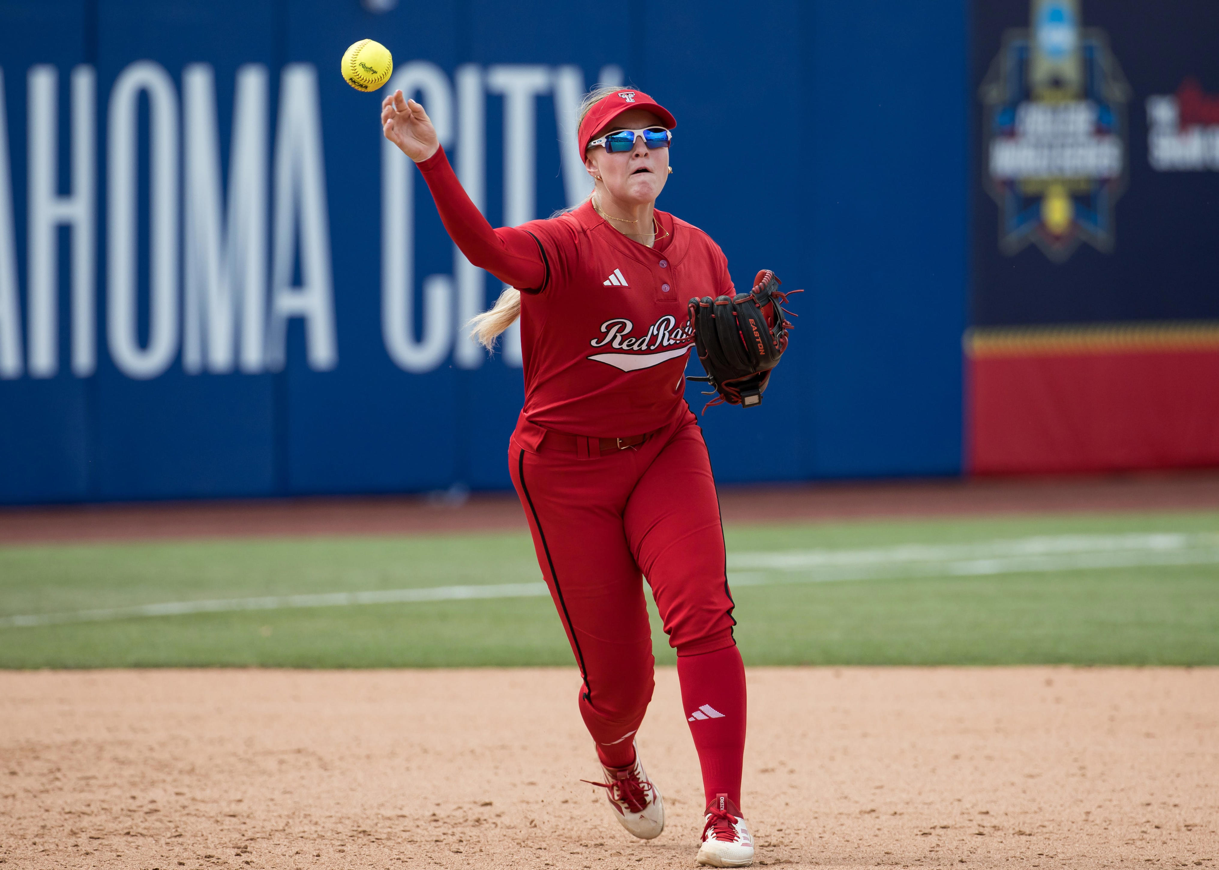 Video shows Karen Weekly telling Taylor Pannell 'good game' after ...