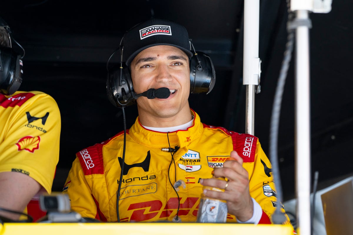 Alex Palou outfoxes tricky Detroit street course for third-straight ...