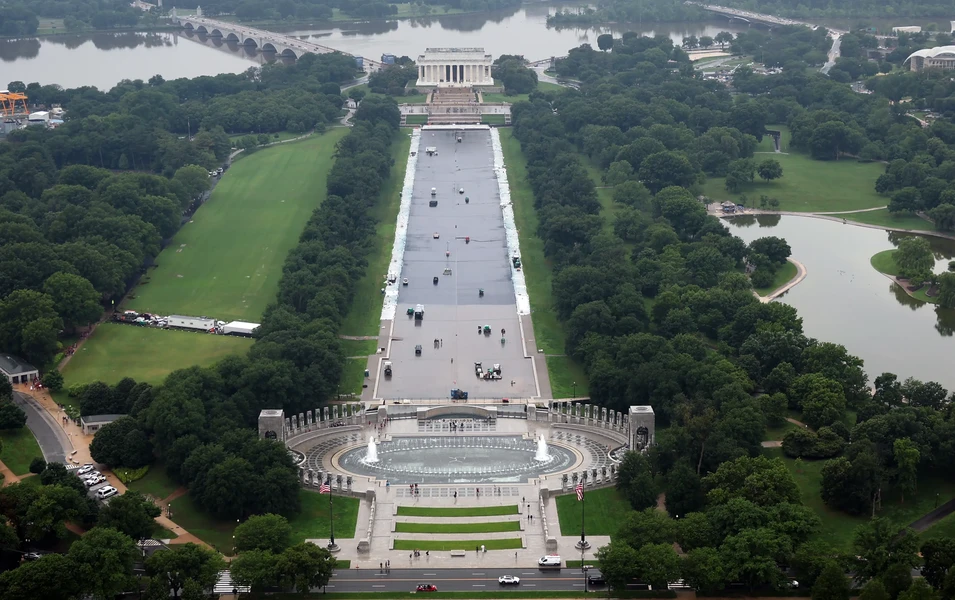 CNN panel clashes over Trump’s $13M Reflecting Pool revamp