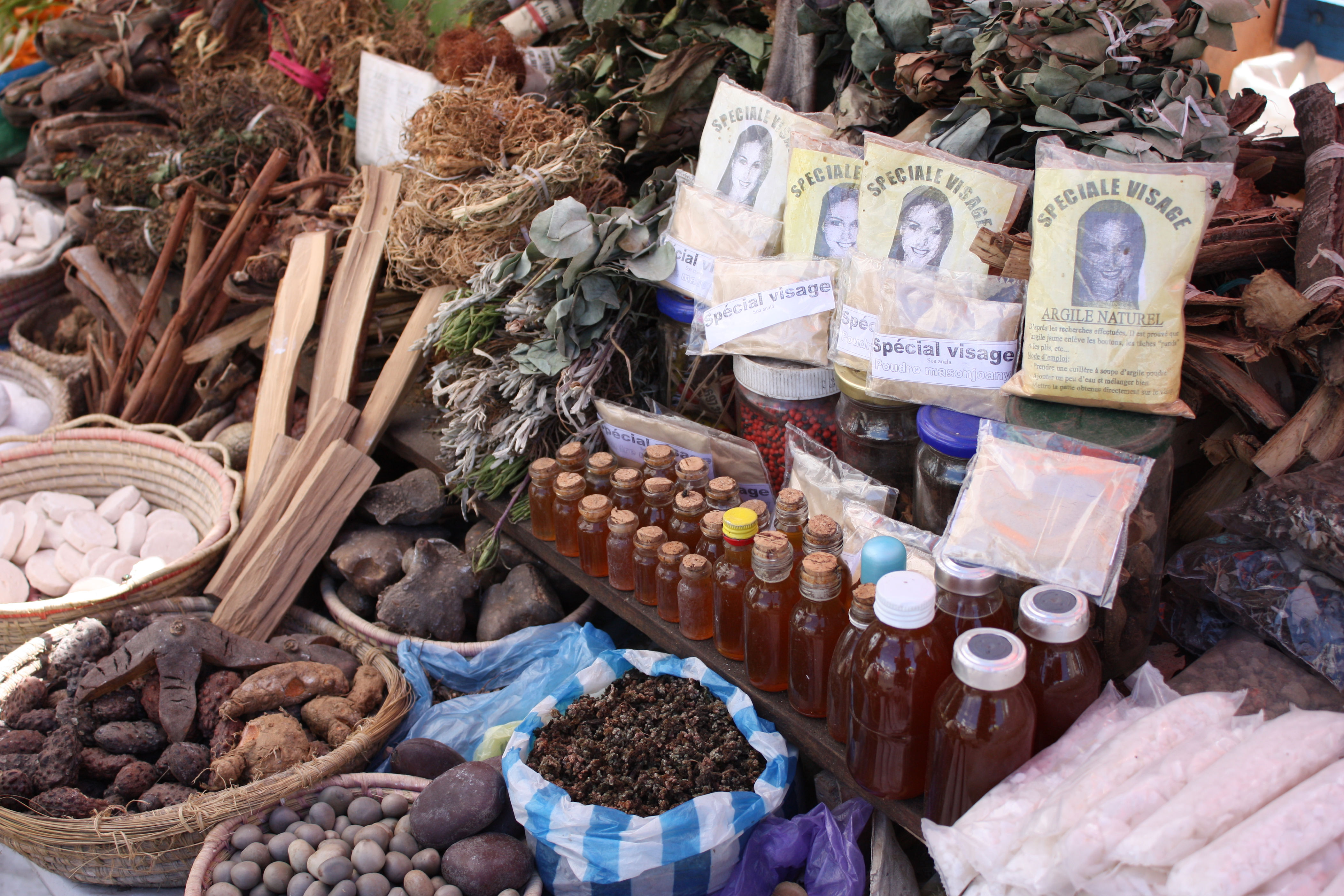 How Nigeria’s ‘algorithmic apothecary’ fuels a surge in risky herbal cures
