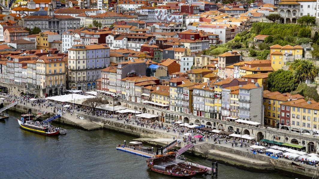 Savoring Porto through history, wine and tiles