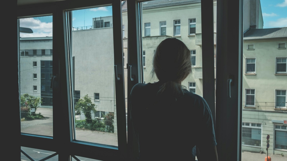 4 mindset shifts of the "unbothered era" that prove strategic solitude ...