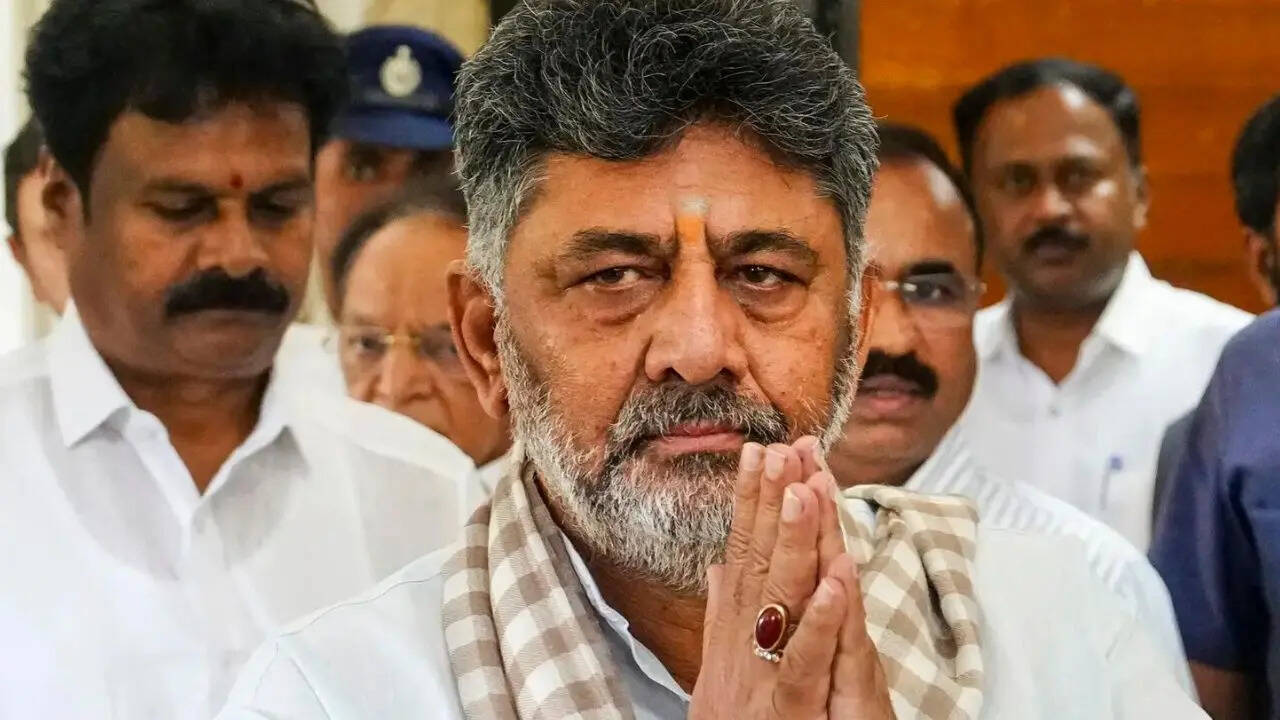 DK Yes: Citing fuel price hike and traffic jams, Shivakumar opts for ...