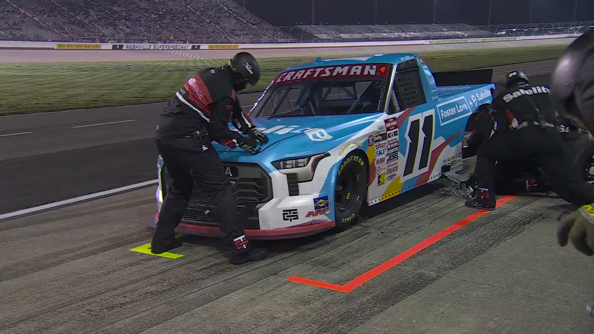 Honeycutt has power issue while battling Chastain