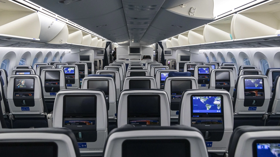 Airplane empty seat etiquette explained