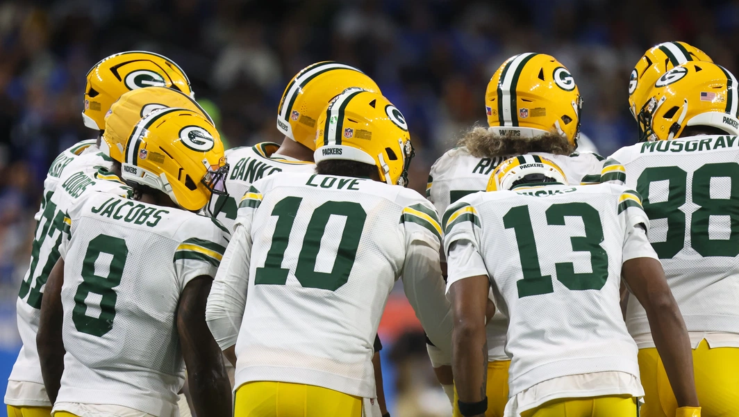 Packers eye Josh Sweat trade to bolster pass rush