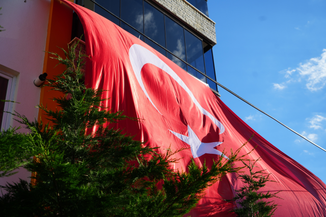 Sürücülerin canını kurtarmak isterken canından oldu!