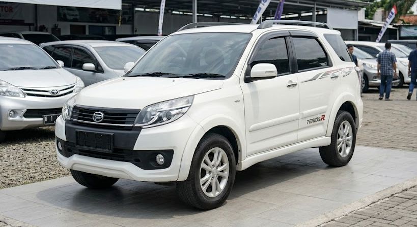 Intip daftar harga mobil bekas Daihatsu Terios 2017, tipe X M/T cuma segini