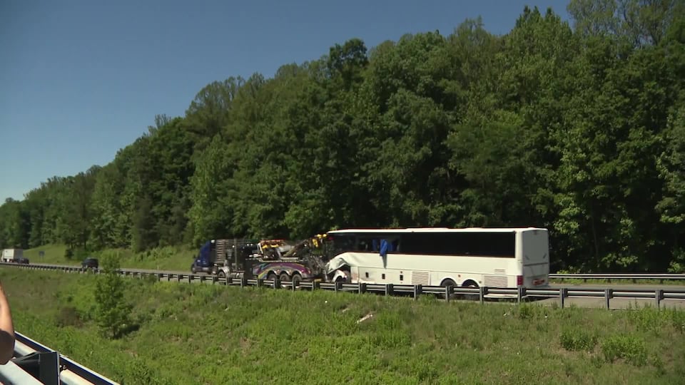 Bus passenger 'happy to be alive' after crash left 5 dead
