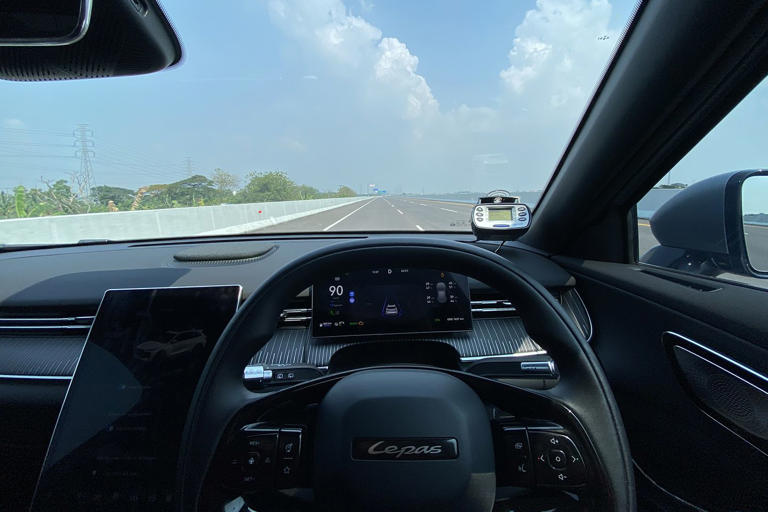 Fitur lepas L8 PHEV banyak mirip Tiggo 8 CSH, tapi dapat tambahan ini