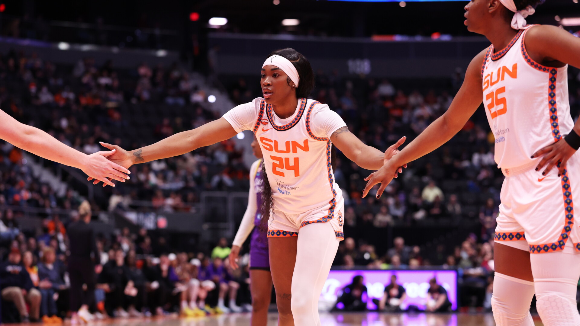 Morrow has 17 points and 14 rebounds, Sun beats Sparks 84-81 to snap a ...