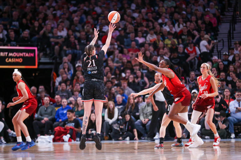 Caitlin Clark may be the star. The Portland Fire are the real show ...