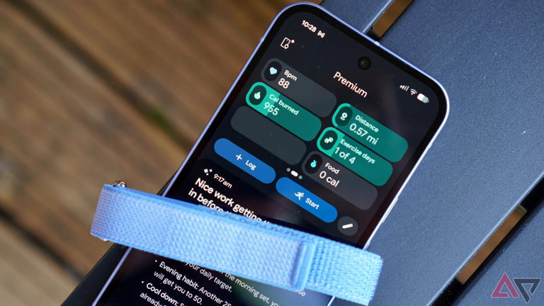 I love my Fitbit Coach, but I don't trust it — and that's the tech ...