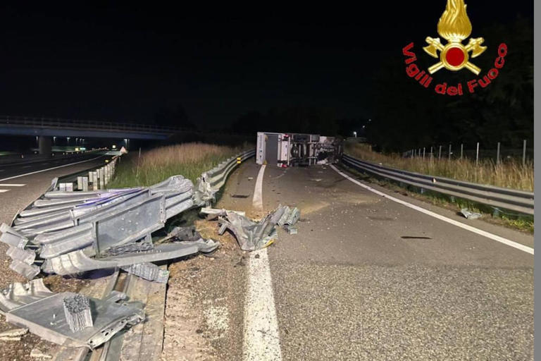 Besnate, furgone si schianta contro il guard rail e si ribalta: feriti ...