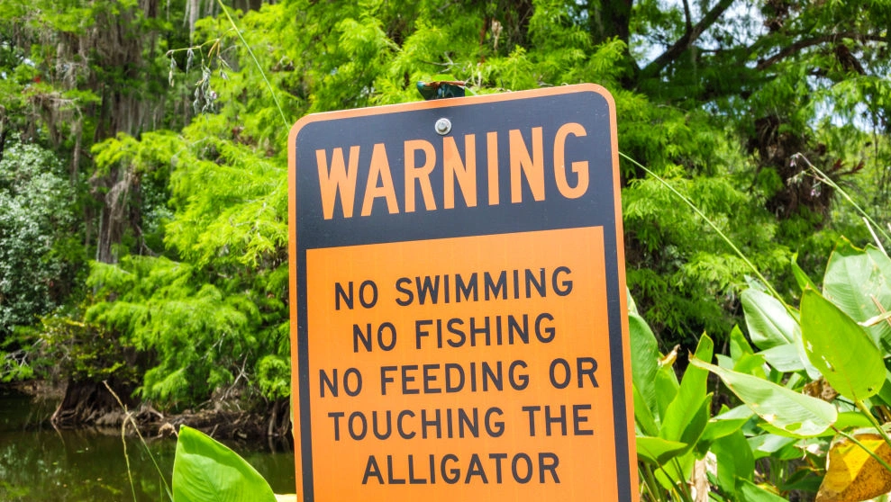 12 unsettlingly specific warning signs