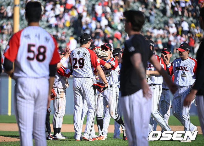 스윕승으로 1위 지키는 LG