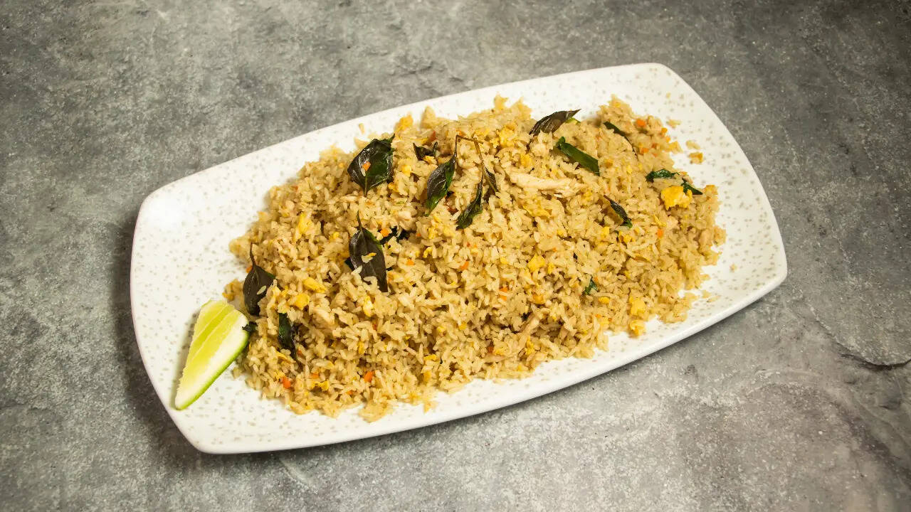 How to make comforting curry leaves rice for summer lunch