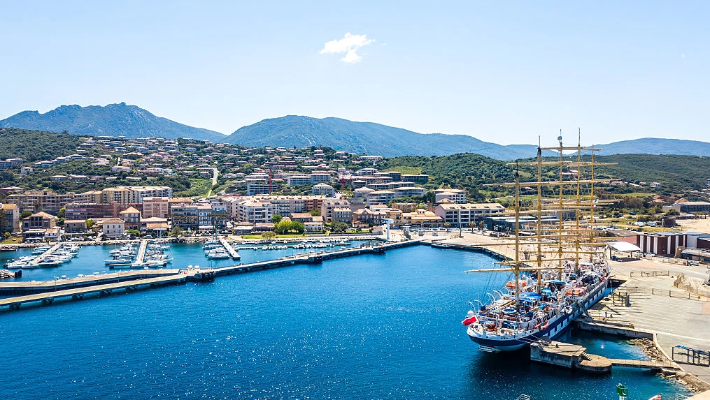 10 cruise ports better enjoyed from the ship