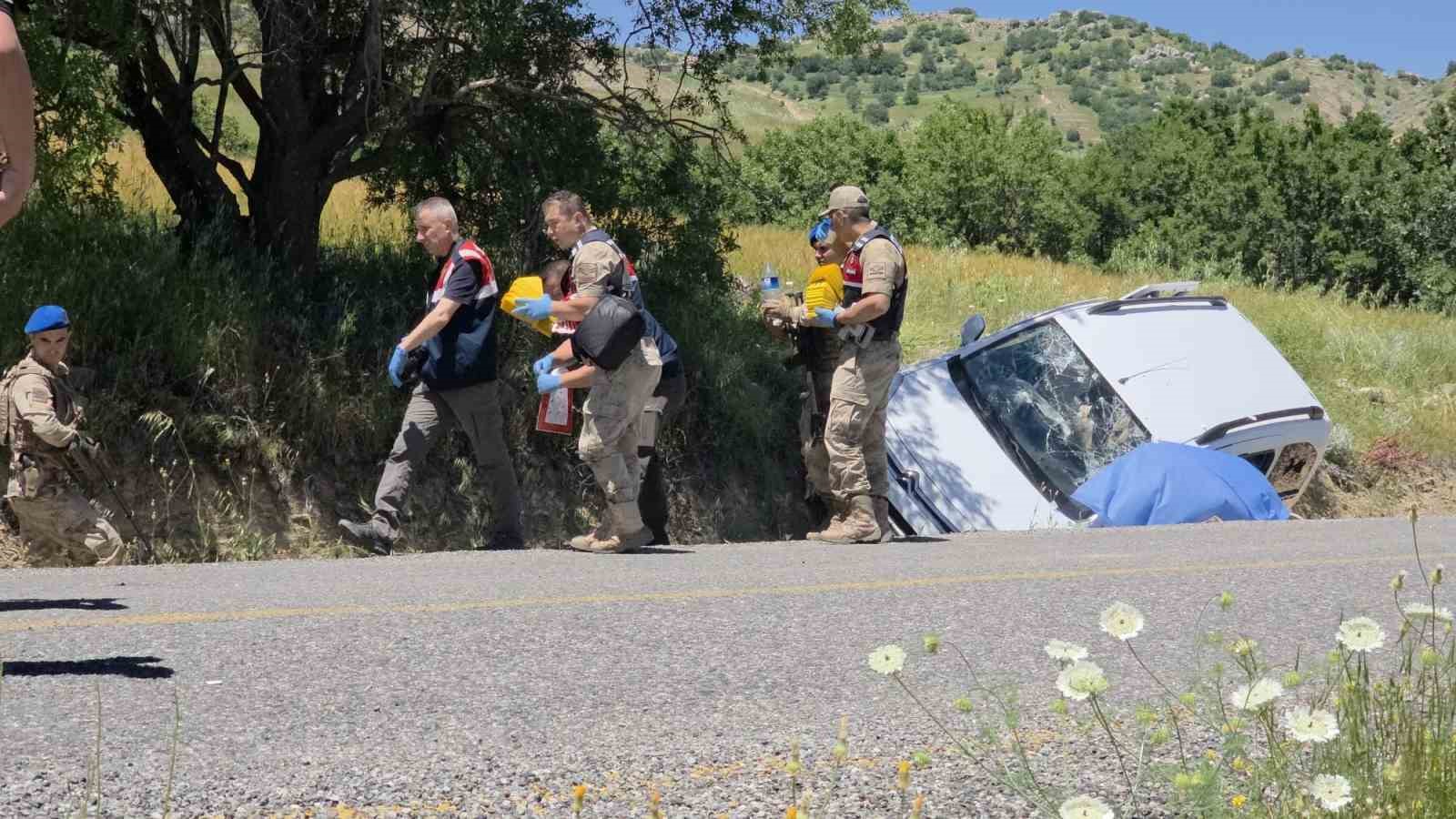 Ağabey, arazi nedeniyle kardeşinin olduğu aracı taradı: 1 ölü, 1 ağır ...